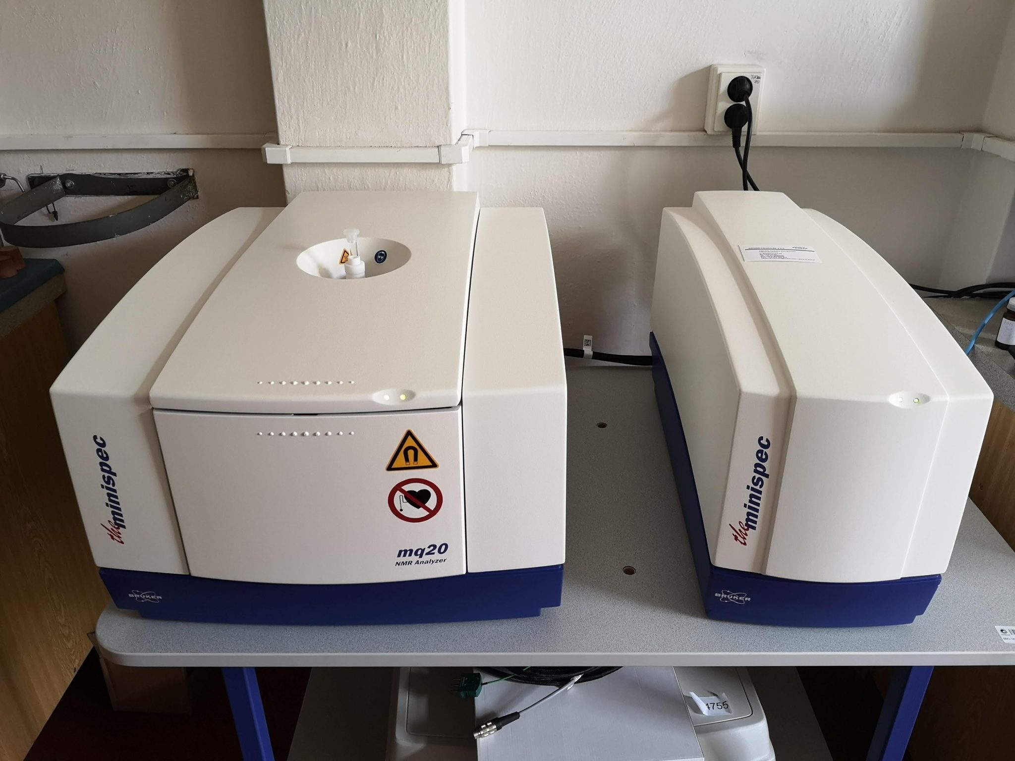 Minispec mq20 – Katedra chemie